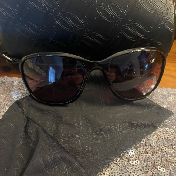 Oakley | Accessories | Oakley Black Sunglasses With Case | Poshmark